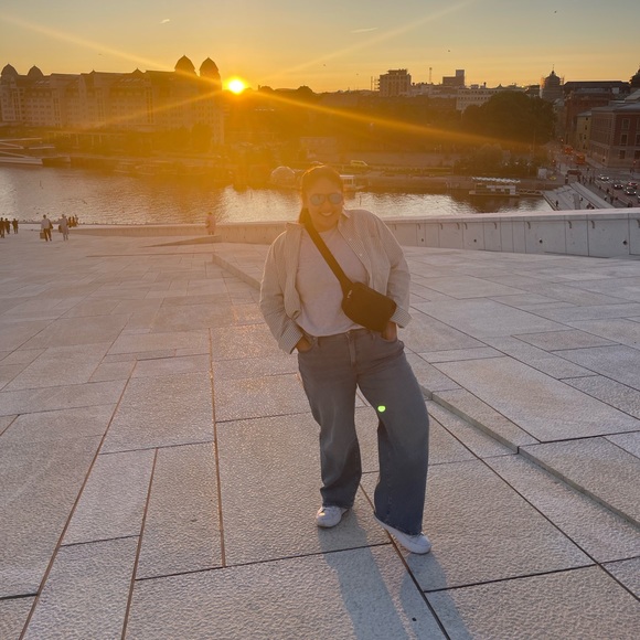 Tia's Closet (@tdas) | Poshmark